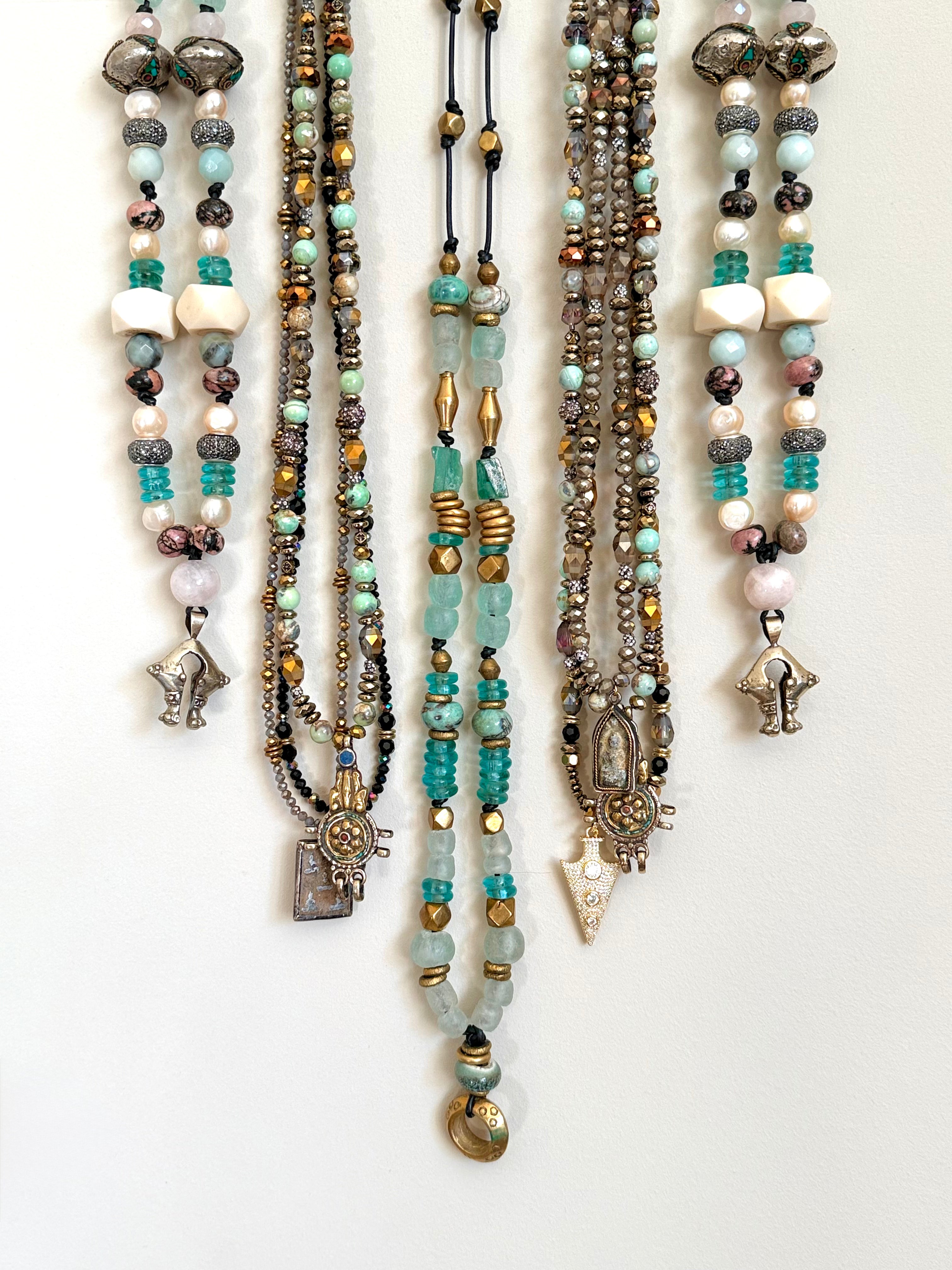 MALAS – Jazmine Giovanni